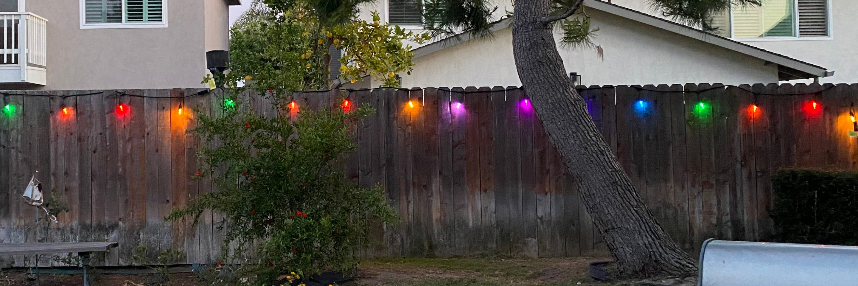 Smart Outdoor Lighting - Feit Electric